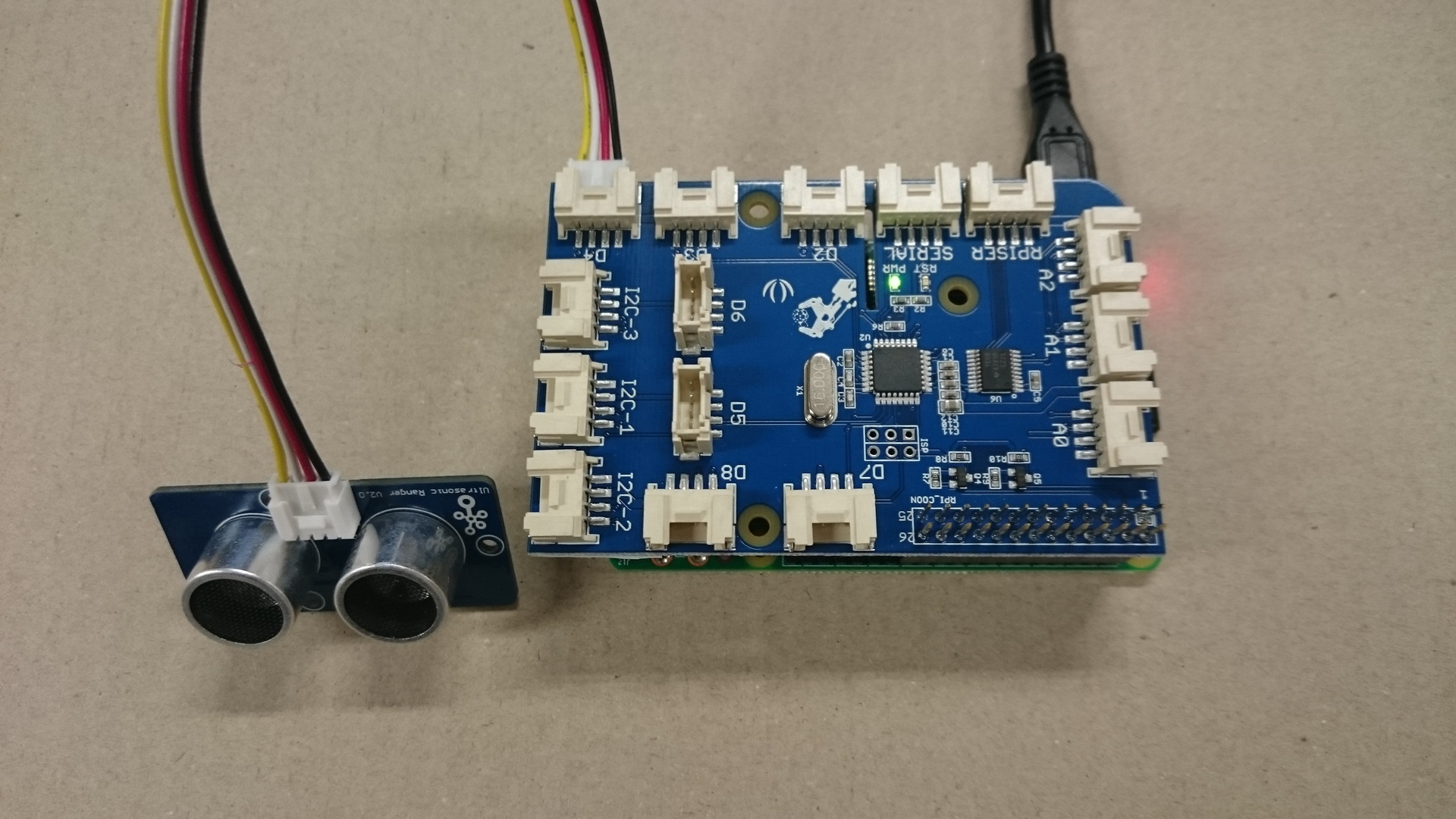 Raspberry Pi 3 で超音波距離センサを使ってみる #IoT - Qiita