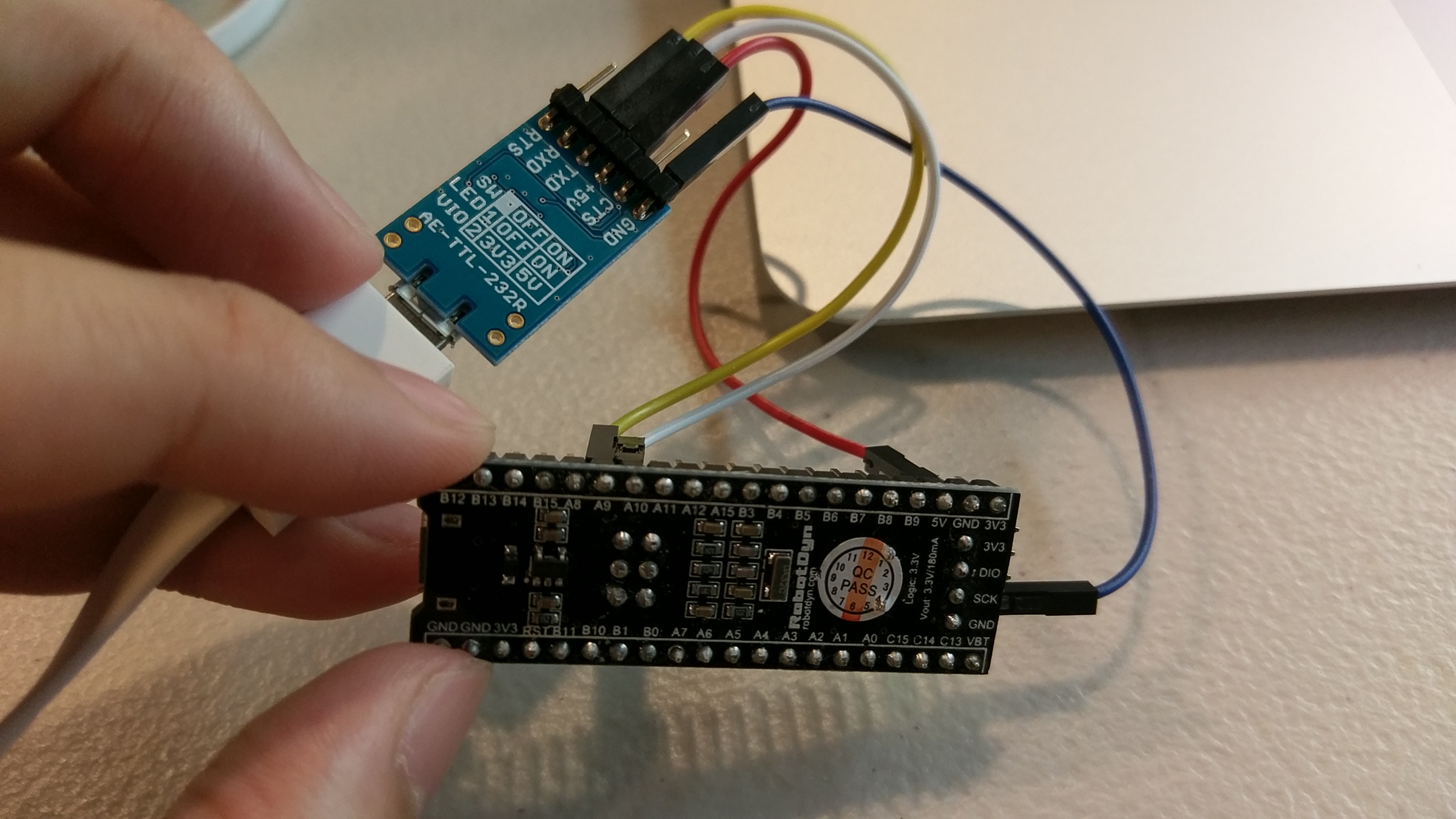 Arduino互換のSTM32F103とRaspberry Pi 3をシリアル通信させる。 #Python - Qiita