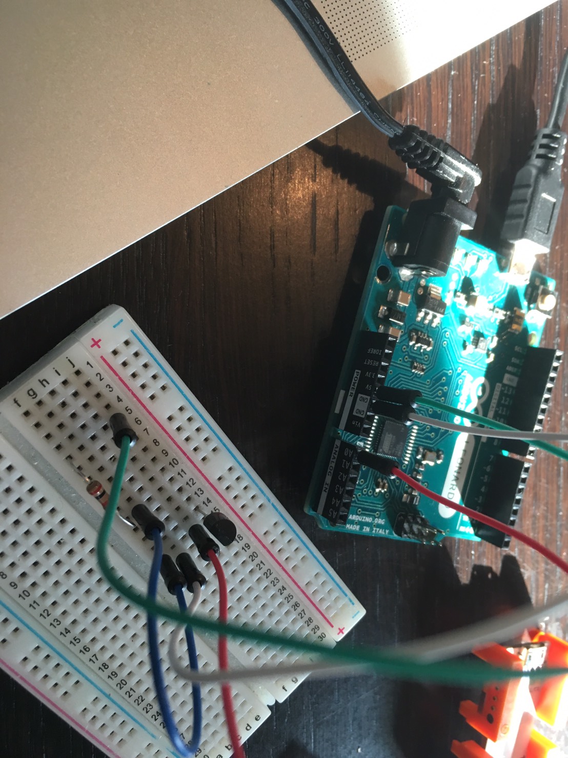 Arduino LEONARDOでLM335Zの温度センサーをつなぐ #Arduino - Qiita