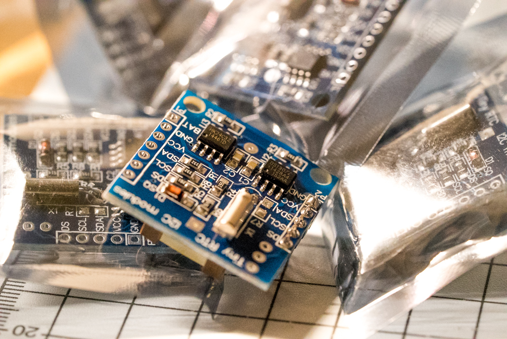 180円でarduino にバッテリー機能付き Rtc を追加して時計を作れるようにする Arduino Qiita 