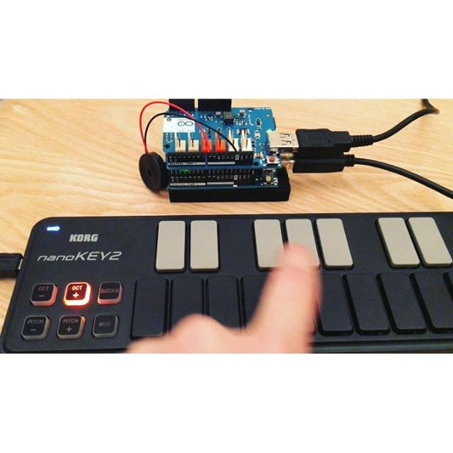 ArduinoとMIDIキーボードを組み合わせて楽器をつくる方法 #IoT - Qiita