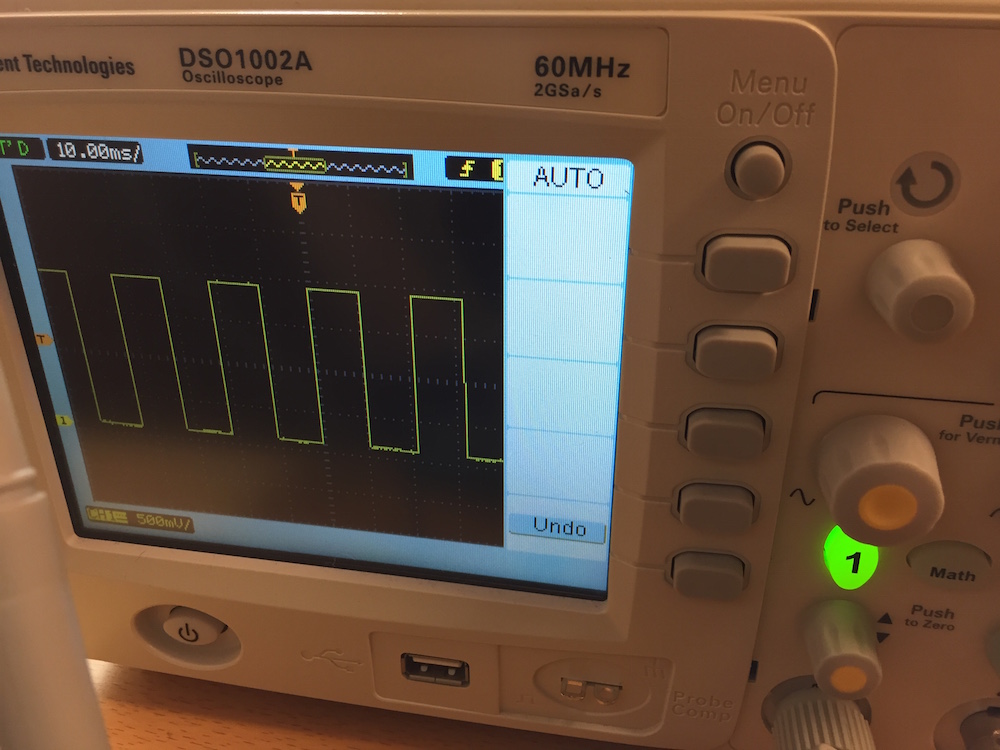 Edisonを開封してからnode.jsでIOポート制御するまで #Node.js - Qiita