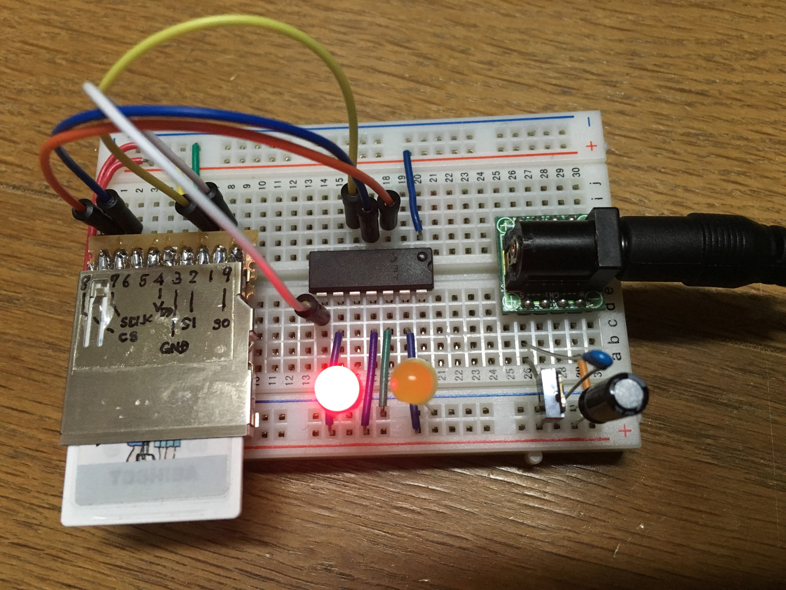 FlashAirでD/AコンバータMCP4922を制御してみた #Lua - Qiita